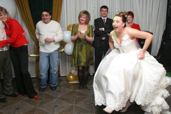 Funny Wedding Moments: Laughter and Comedy That Delighted Guests ...